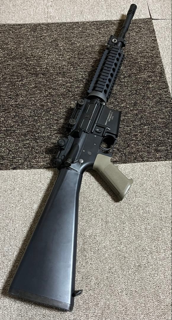SR-16 メタルレシーバー電動ガン　東京マルイベース
