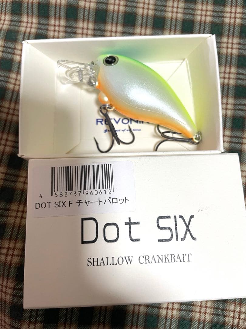 レヴォニック　ドットシックス　チャートパロット　DOT SIX