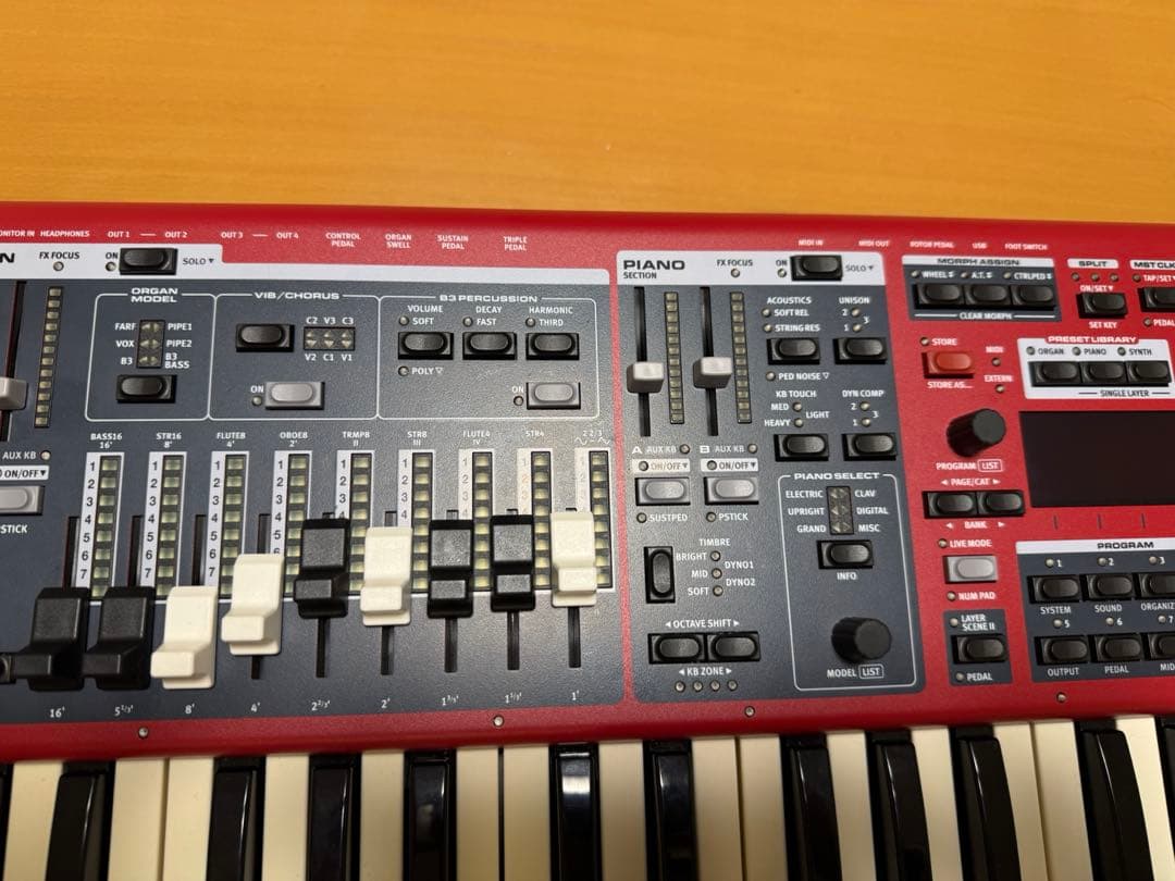 CLAVIA Nord Stage4 Compact 純正ケース付　外箱有