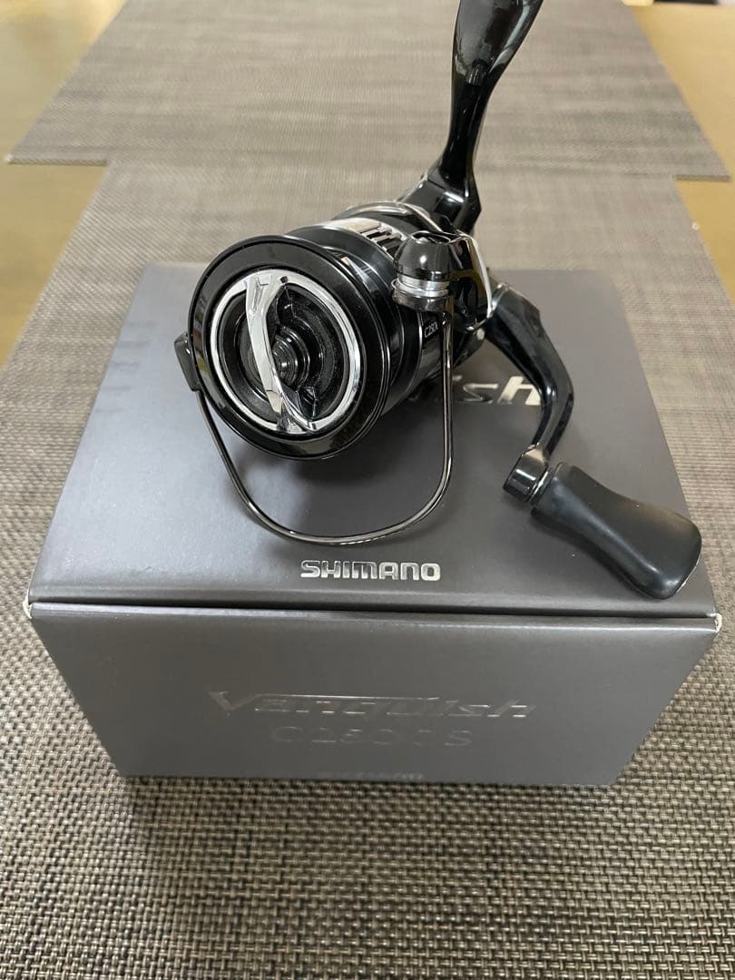 【極美品】シマノ 23ヴァンキッシュ2500S SHIMANO