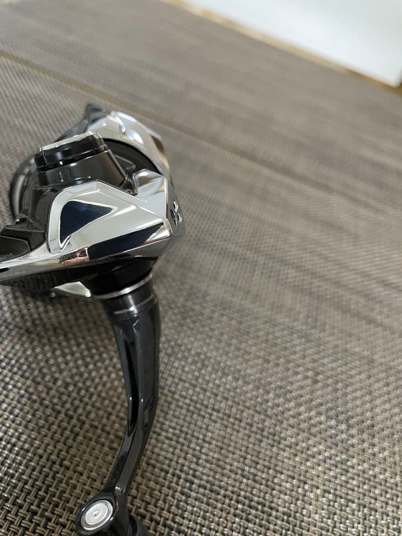【極美品】シマノ 23ヴァンキッシュ2500S SHIMANO