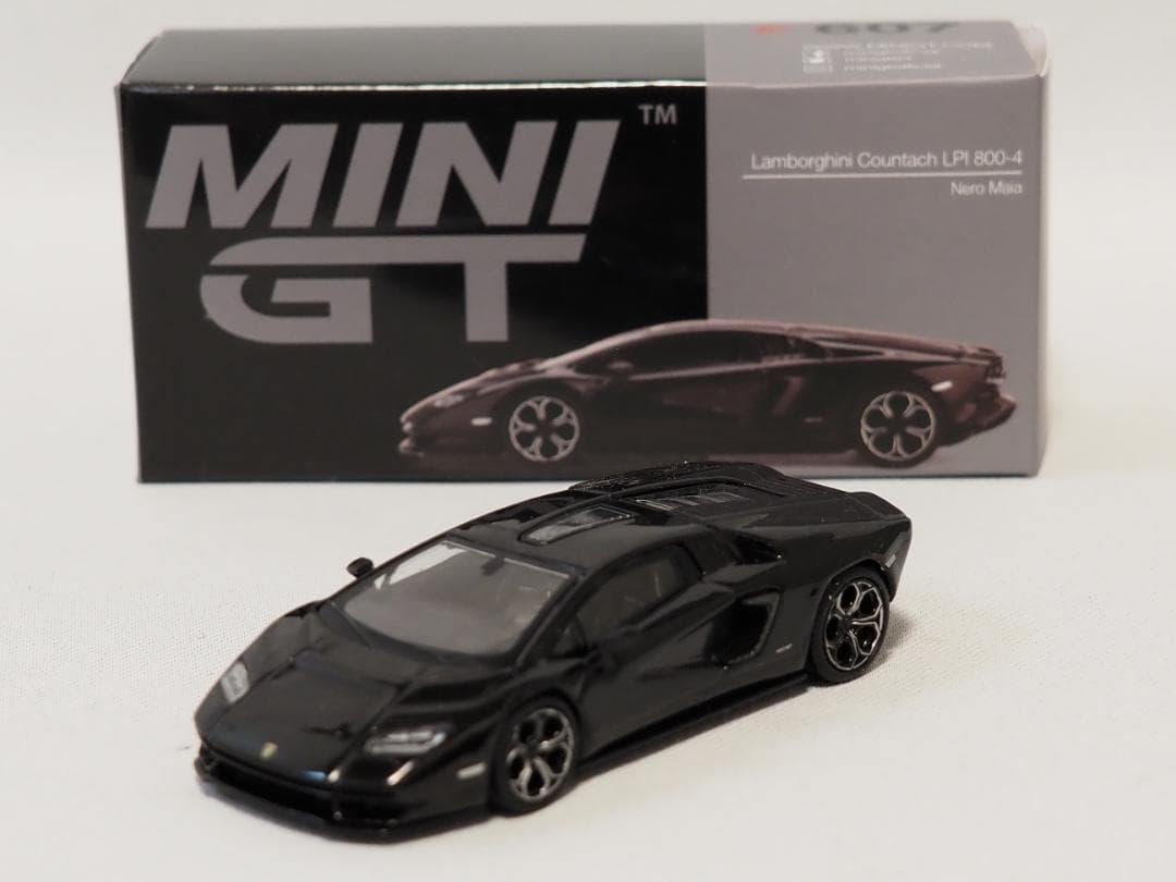 ミニカー MINI GT Lamborghini Countach LPI 800-4