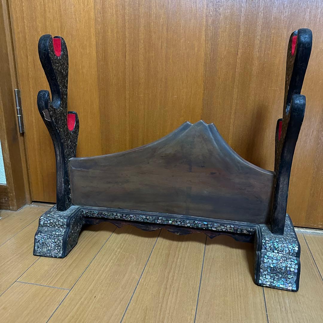時代物 木製 螺鈿細工 富士山 刀掛け 3本掛 高さ約40.5cm 螺鈿細工