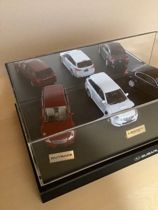 新品非売品　SUBARU　スバルレガシィ　1/43スケールのミニカー