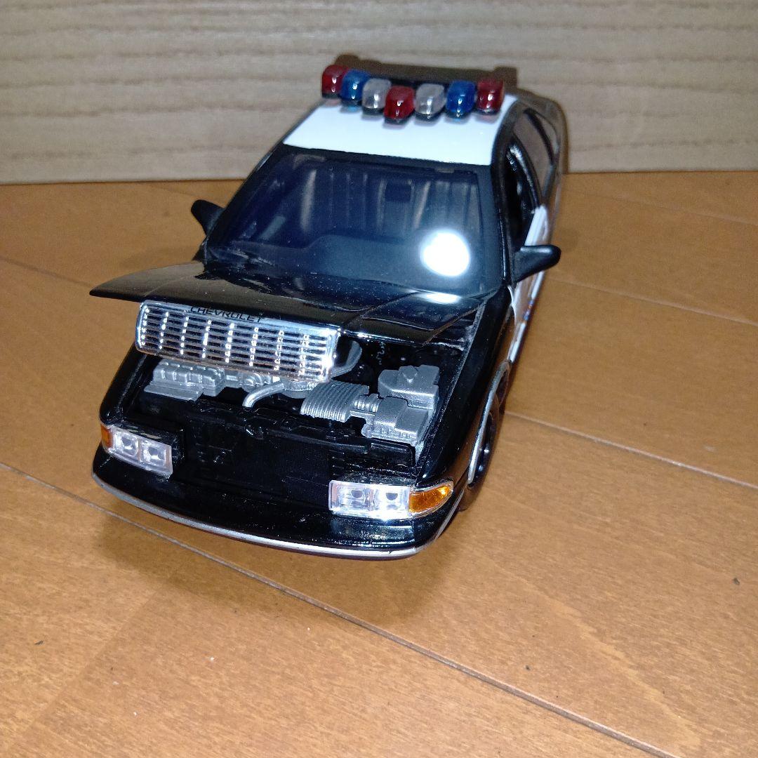 CHP ＆ NYPD 1/24 ミニカー 4台セット