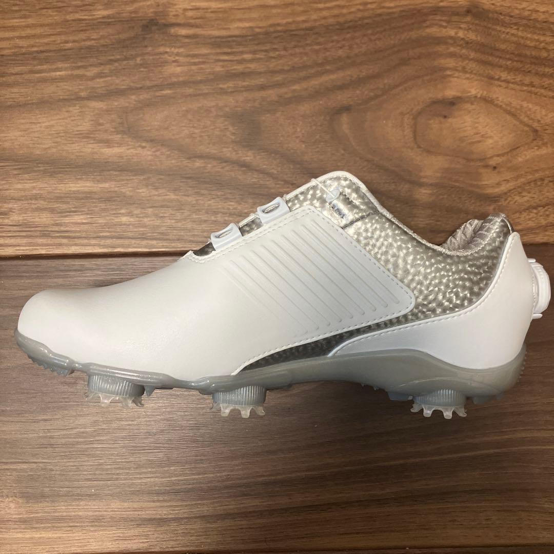 新品、未使用、箱入り　FootJoy ホワイト スパイクシューズ BOA