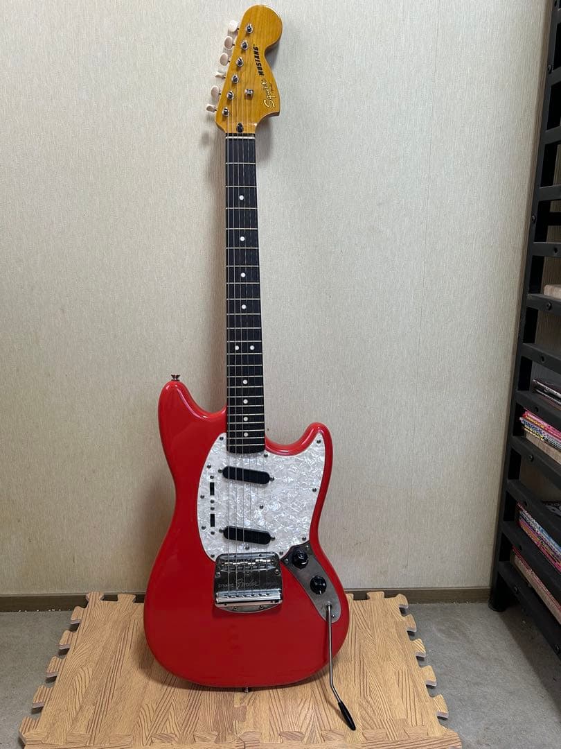 生産完了　Squire ムスタング　フェイスタレッド