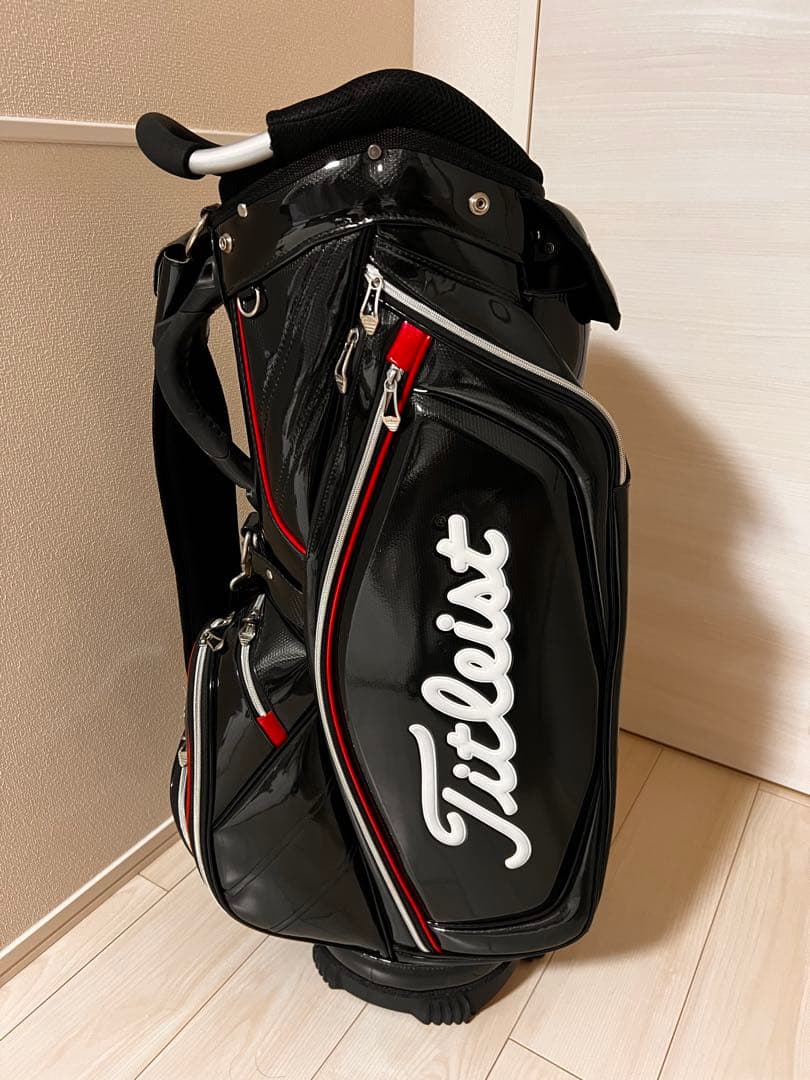 美品 Titleist ゴルフバッグ 黒/赤 エナメル