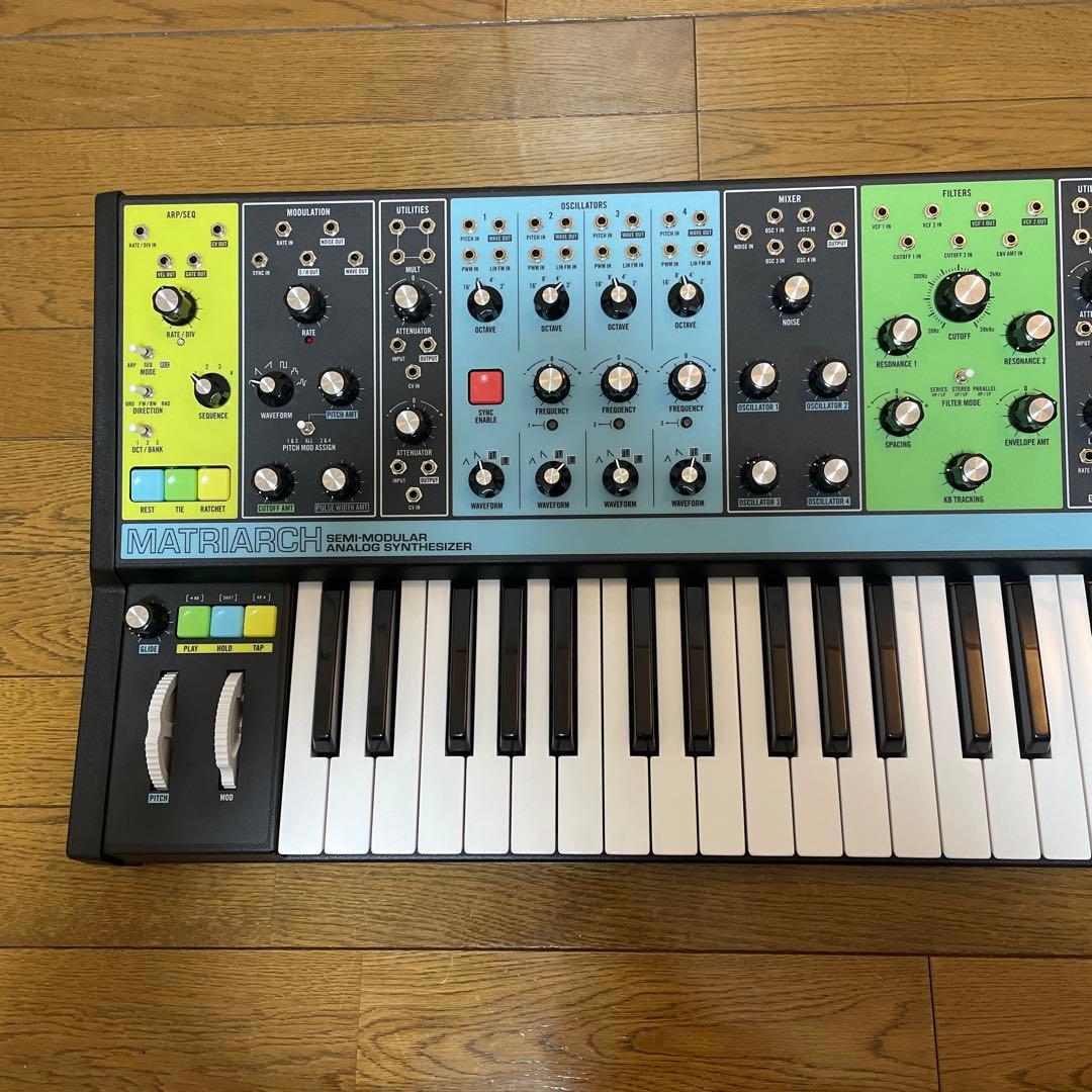 鍵盤楽器 Moog matriarch