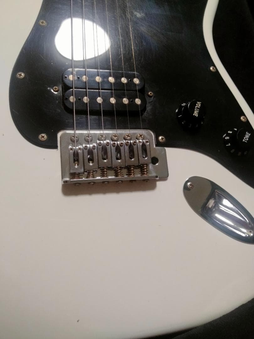 軽量 Squier stratocaster 1H bullet 1ハム 鳴良