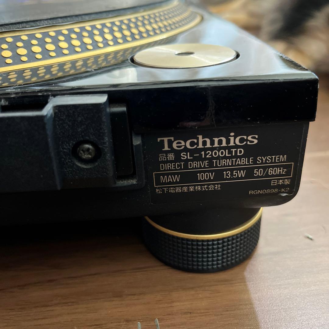 Technics SL-1200 Limited ターンテーブル