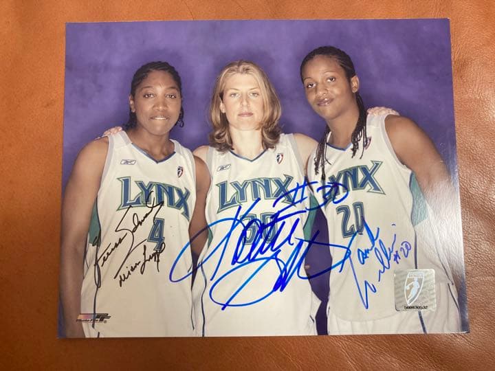 WNBA Edwards, Smith & Williams サイン入り写真