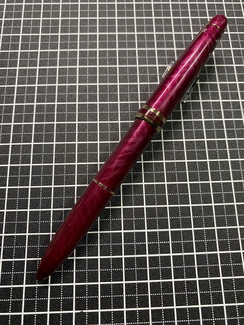PILOT 3+1 EXECT BLACK&RED 多機能ペン