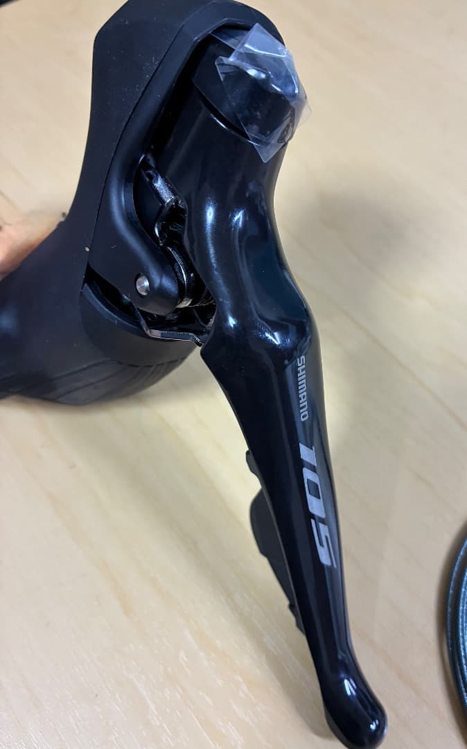 Shimano 105 ST-R7000 11s 左のみ　新品未使用！