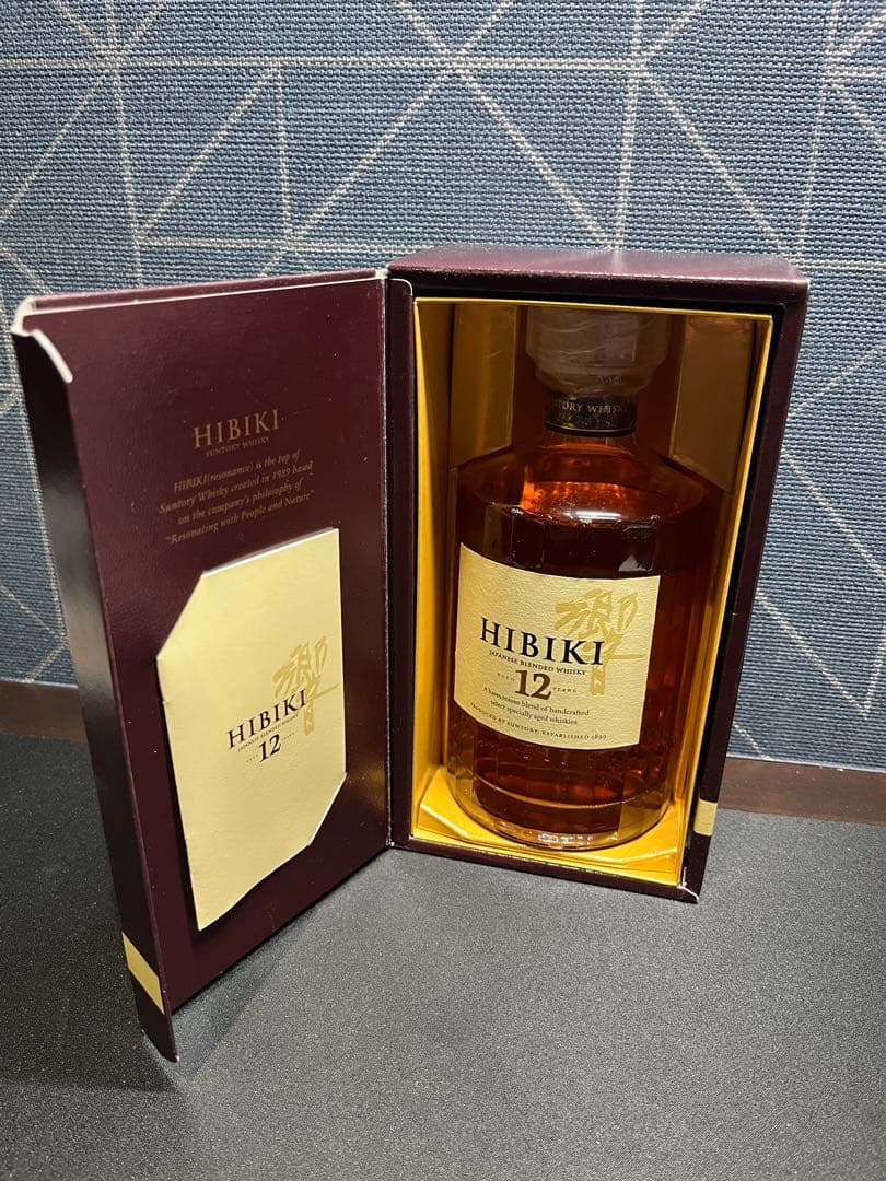 HIBIKI 12年 ウイスキー 700ml