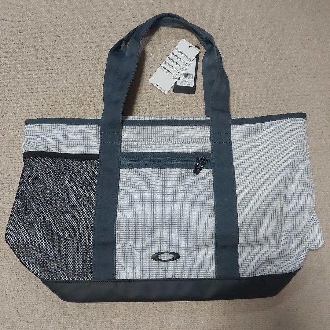 Oakley　FOS901984　ENHANCE LT TOTE WHITE