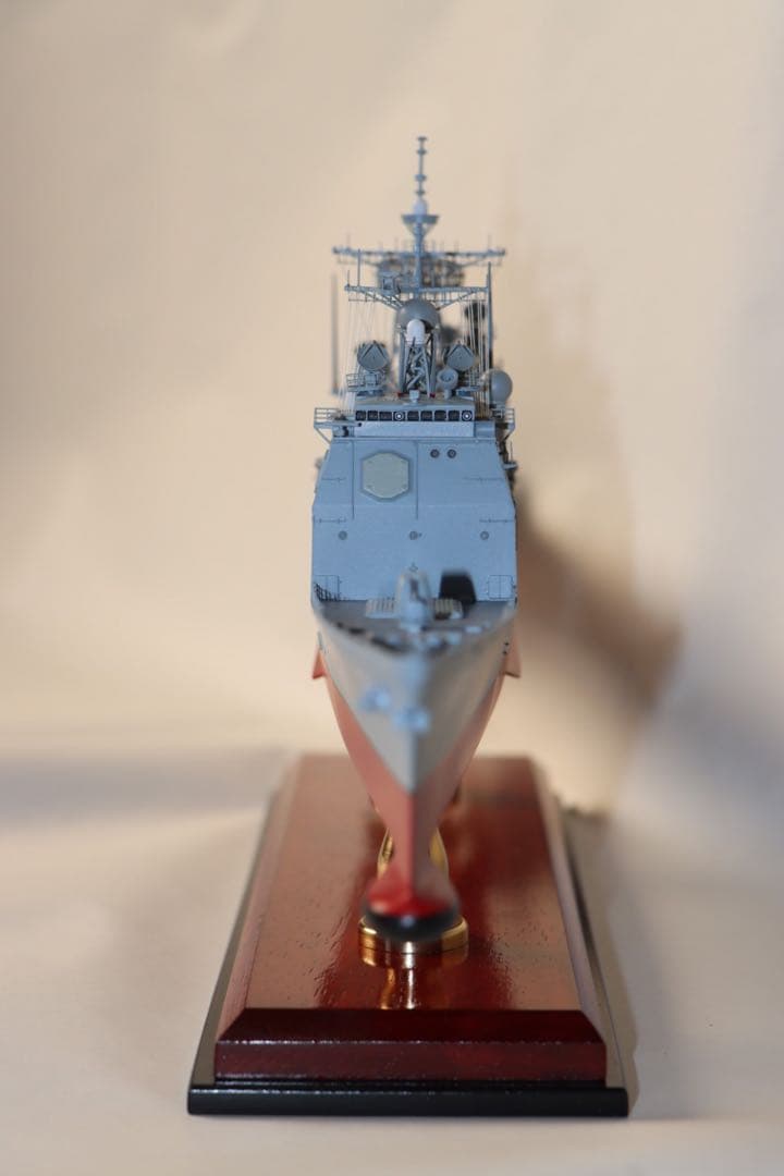 ドラゴン製USSイージス巡洋艦モービルベイ　完成品　アクリル製ケース付　プラ模型