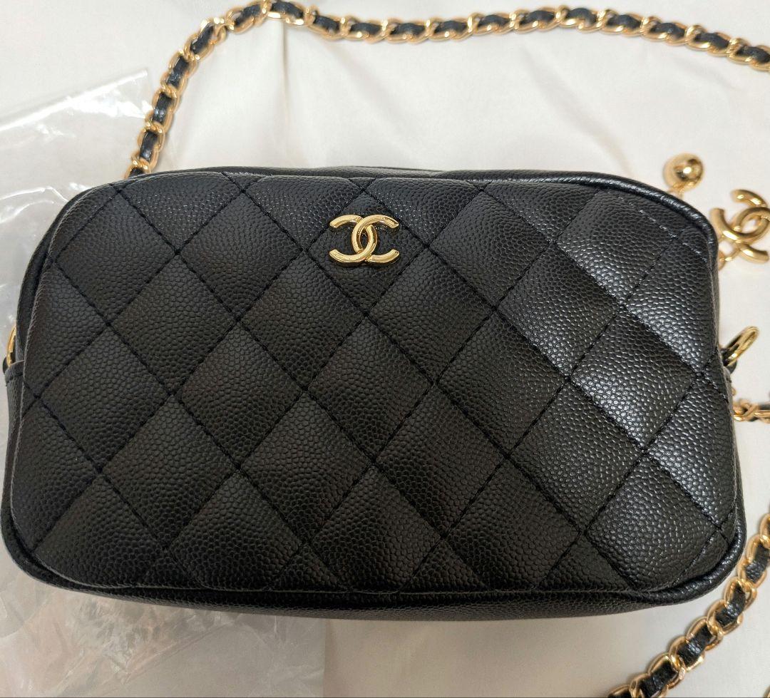 CHANEL ブラック キルティング チェーンショルダーバッグ ノベルティ