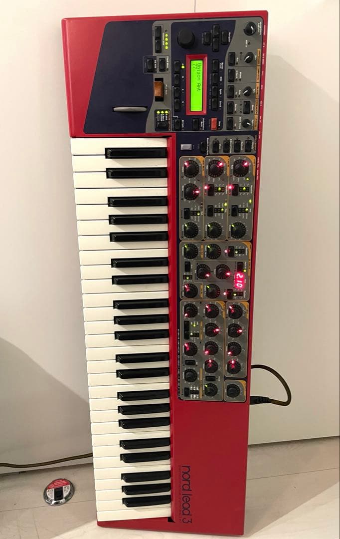 鍵盤楽器 nord lead 3