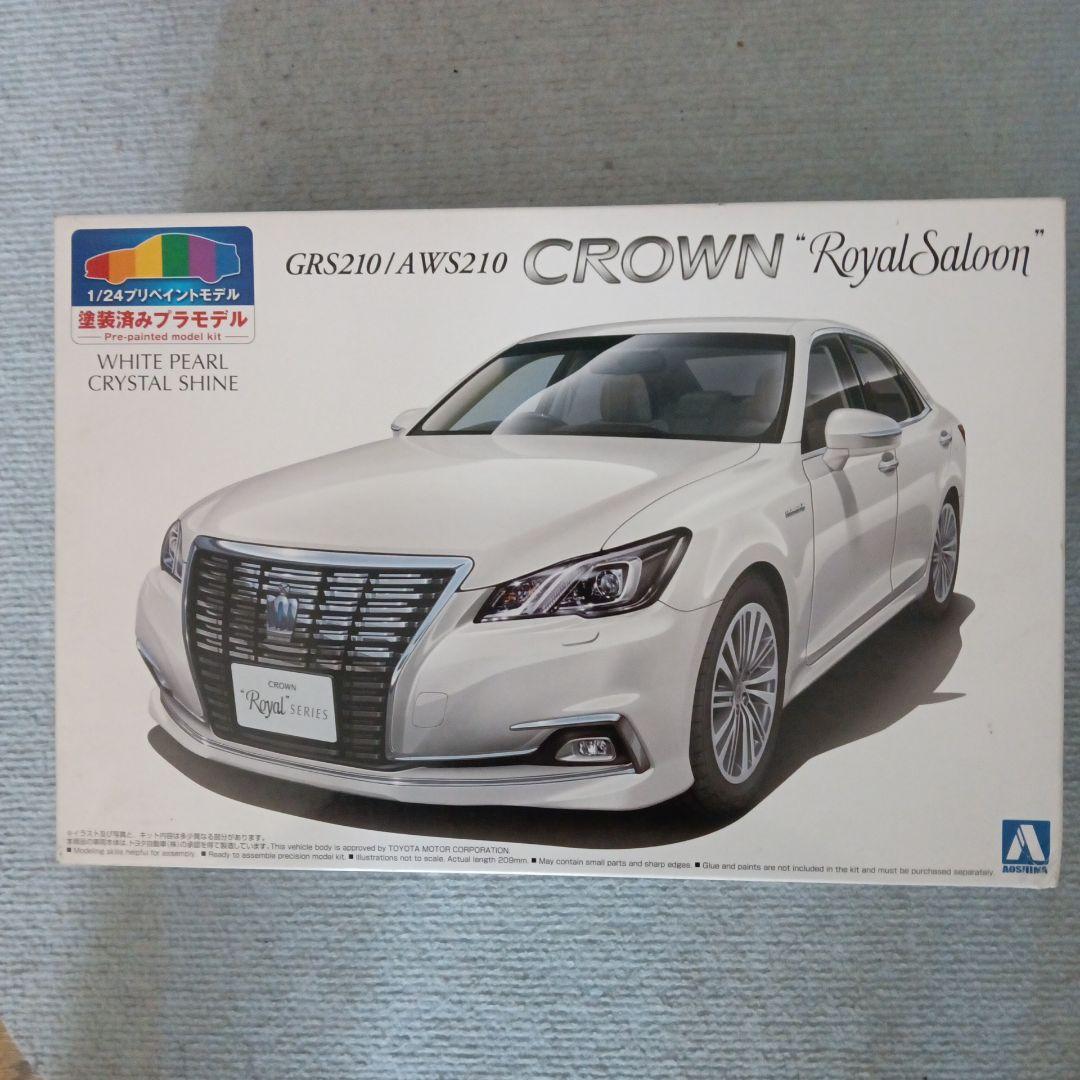 CROWN ' Saloon' 1/24 未組立