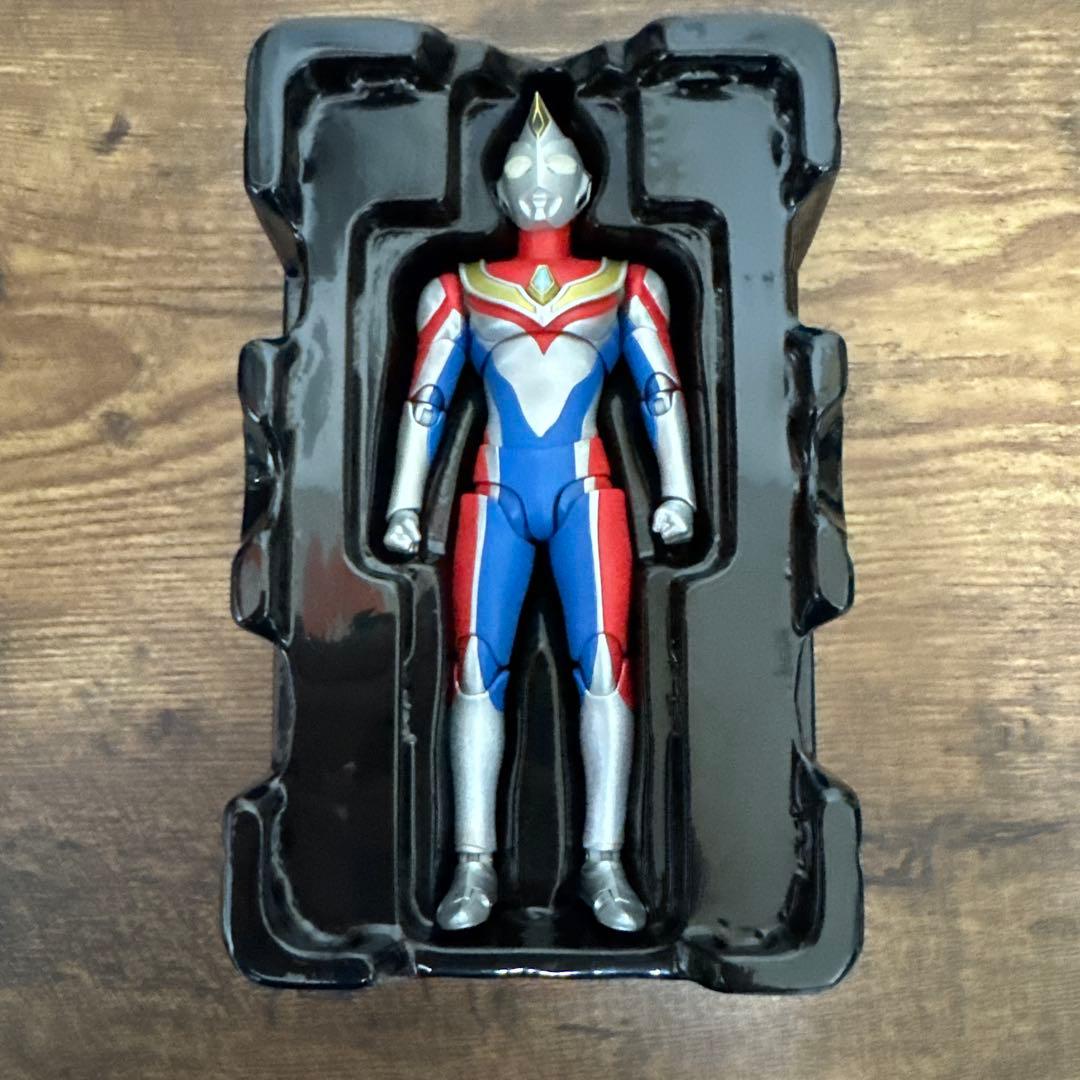 値下げしました！真骨彫製法 ウルトラマンダイナ