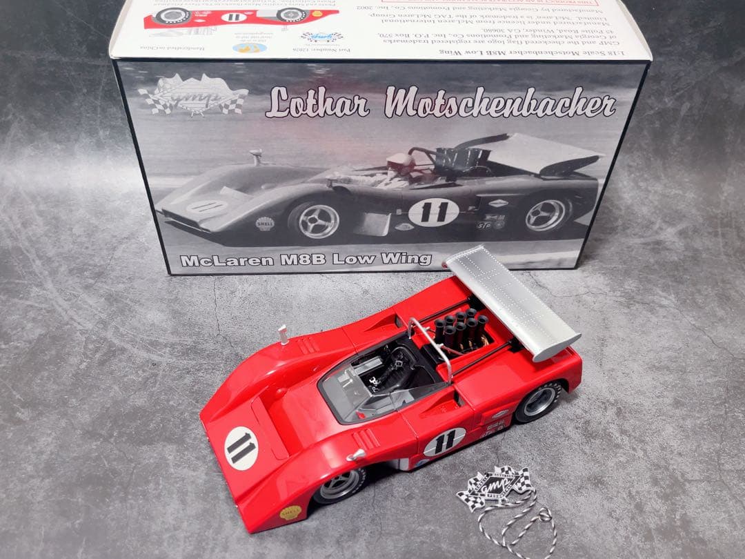 ミニカー GMP 1/18 1970 McLaren M8B Low Wing #11