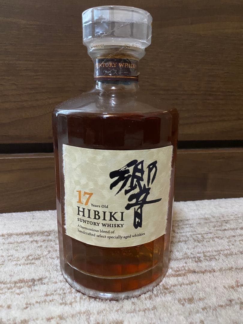 響　HIBIKI 17 Years Old Suntory Whisky