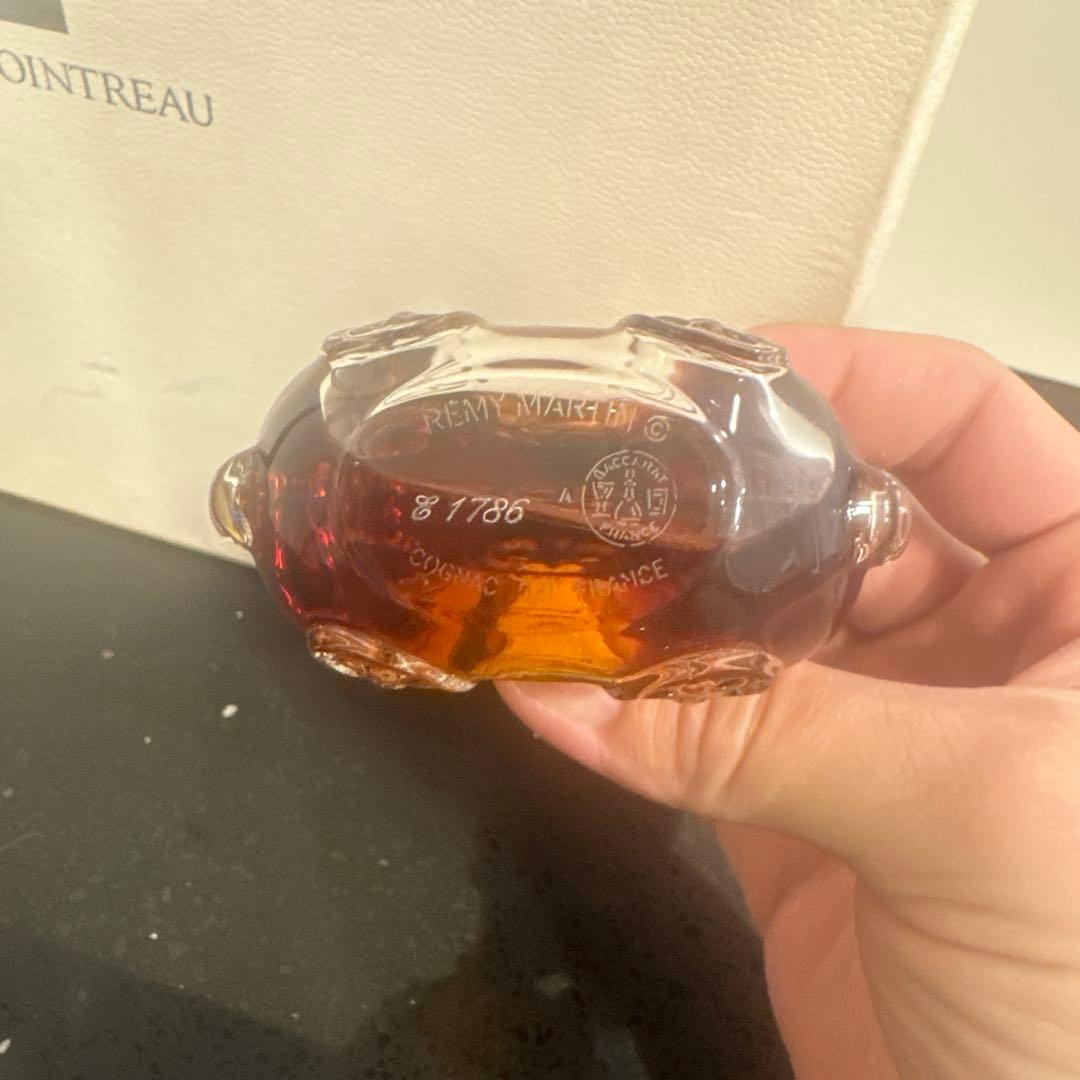 Rémy Martin ルイ・13世ミニ 1786年物　クリスタルグラス付き