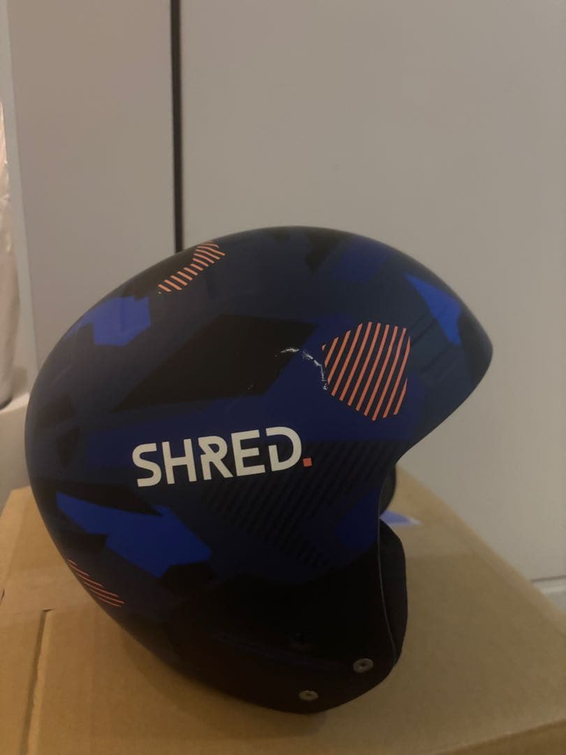 SHRED. スキー、スノボードヘルメット L/XL