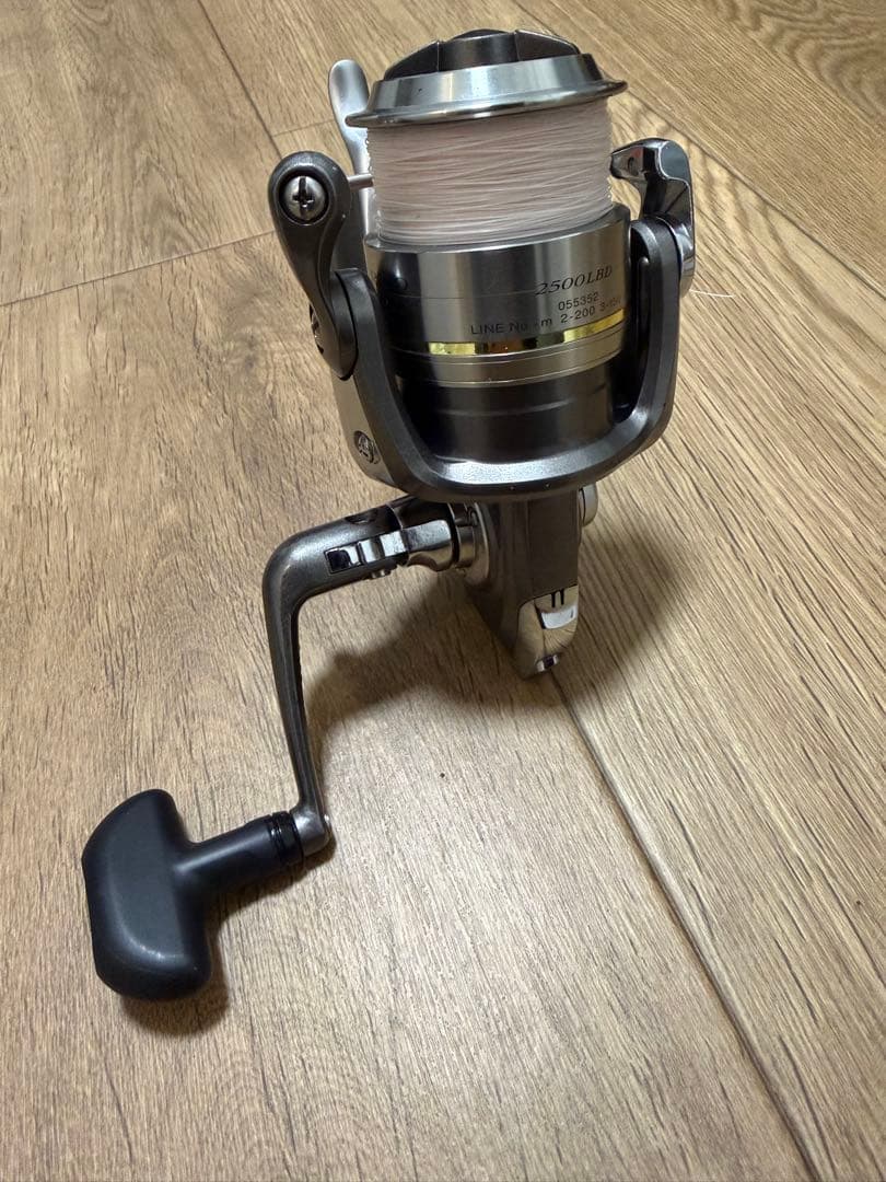 Daiwa トライソSHOX2500ＬＢＤ
