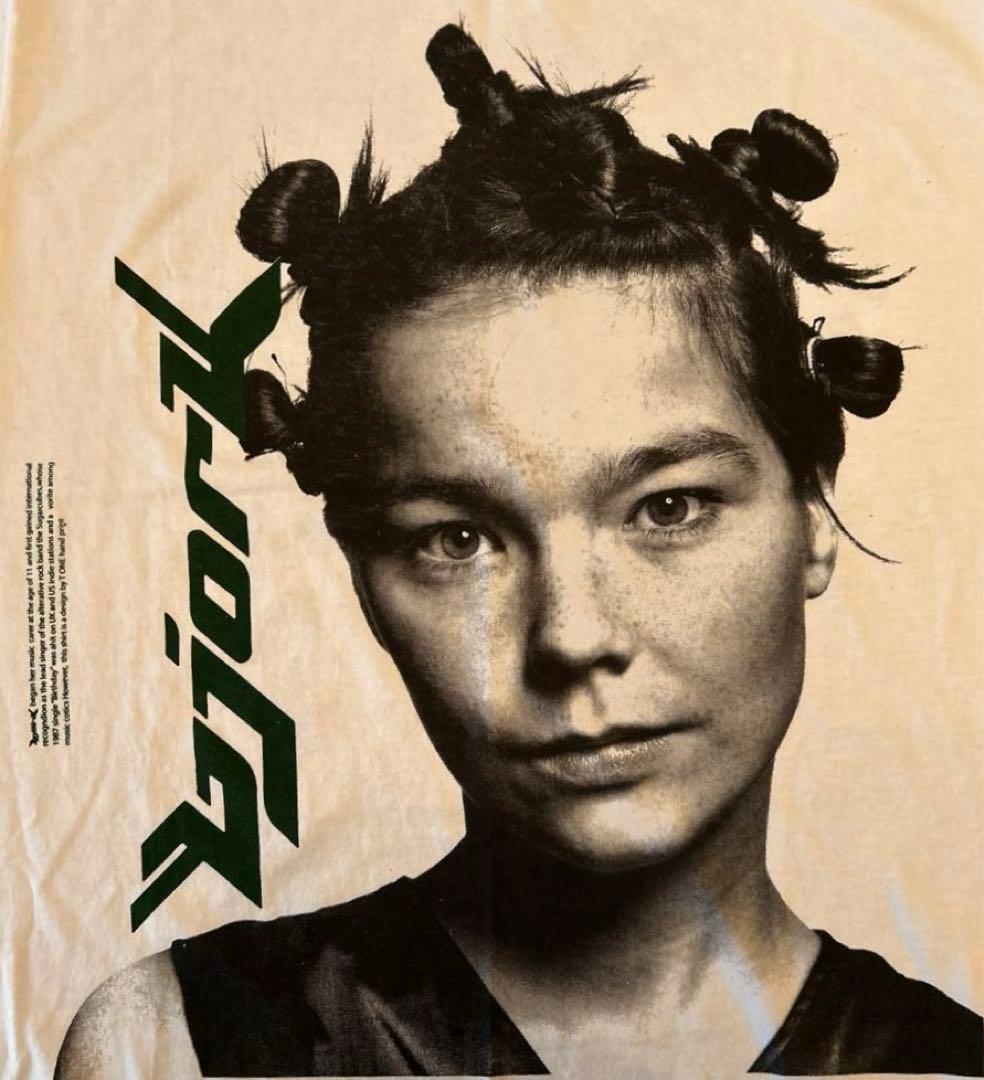 bjork Tシャツ
