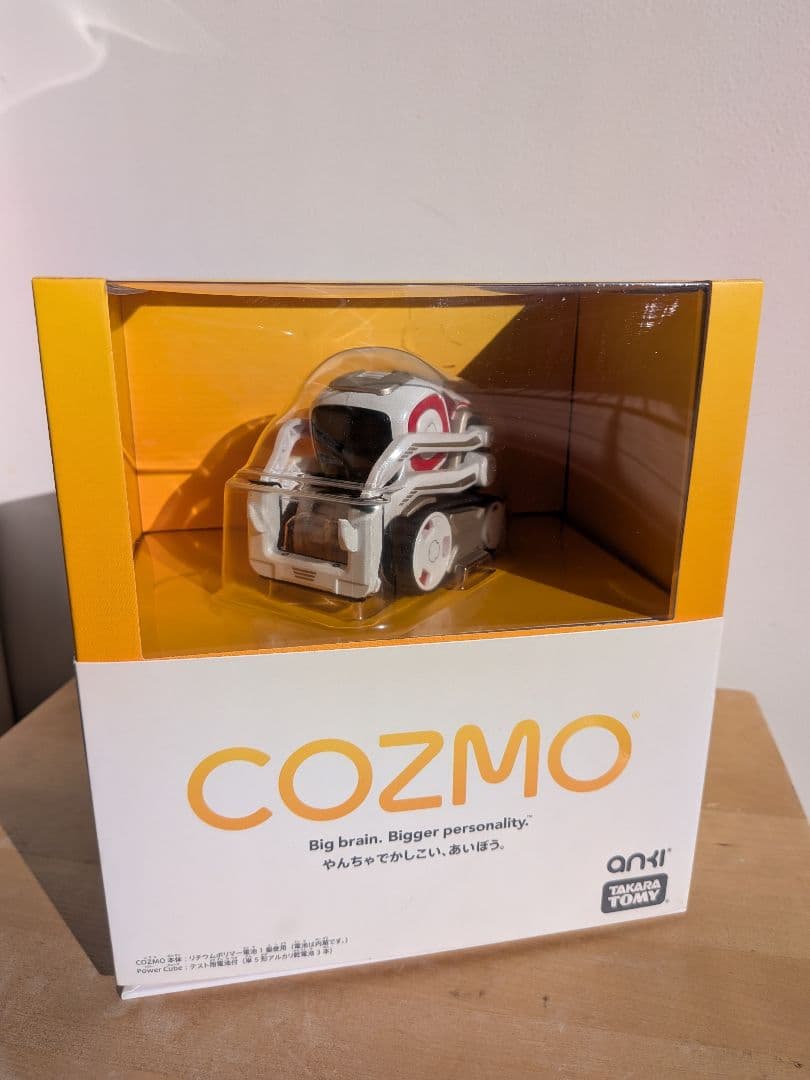 cozmo takara Tomy タカラトミーのロボット　　スマホやタブレット