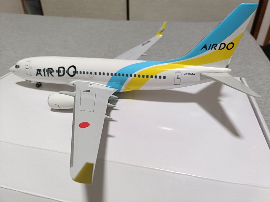 航空機・ヘリコプター AIRDO Boeing737-700 1/100