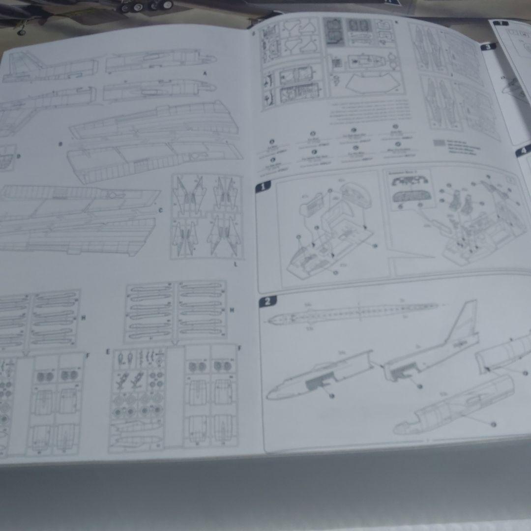 航空機・ヘリコプター Italery B-52G Stratofortress 1/72