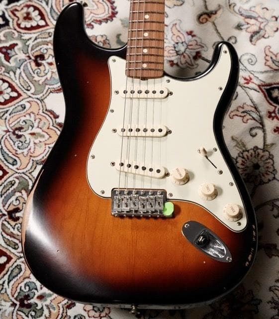 ギター Fender Roadworn 60's Stratocaster