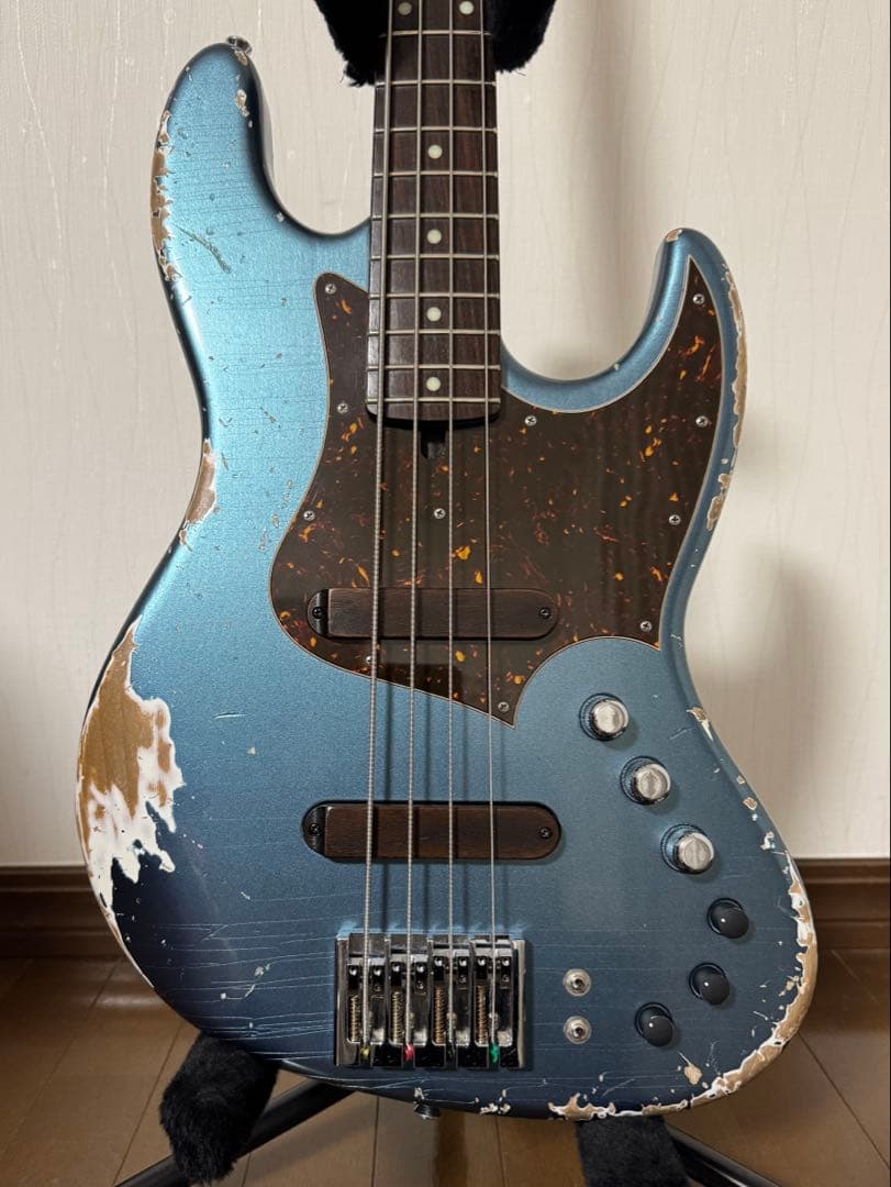 ベース Xotic XJ-1T Lake Placid Blue Heavy Aged