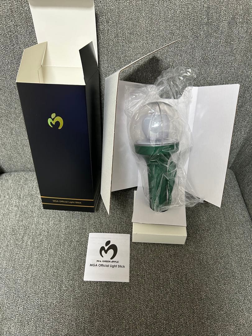 【未使用、メルカリ便】MGA Official Light Stick