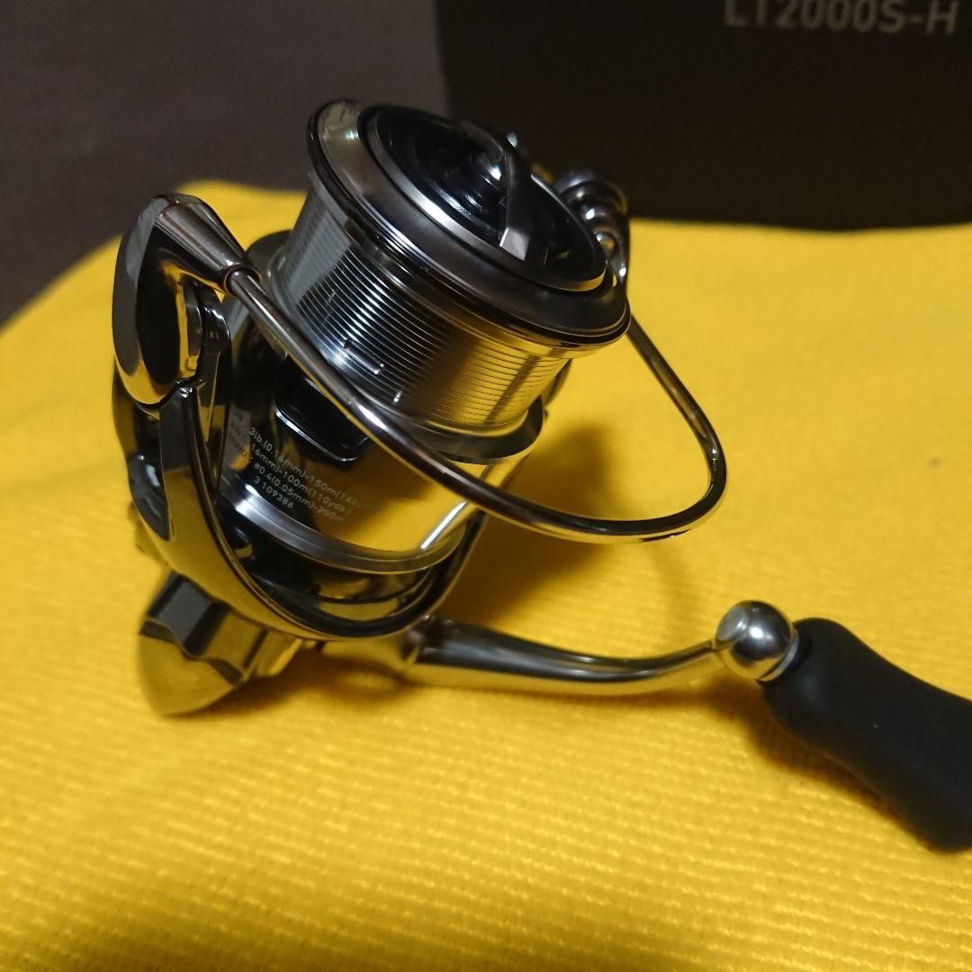 [極美品] DAIWA 22EXIST LT2000S-H イグジスト 2000