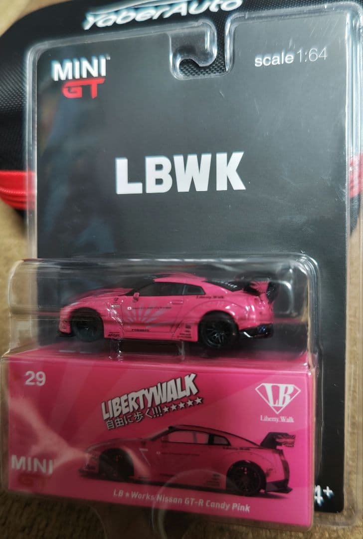 激レアMINI GT LB★Works NissanGT-R CandyPink