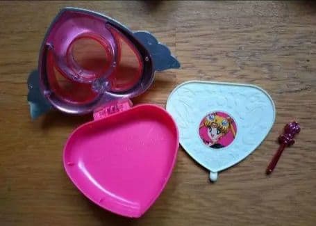 【平成レトロ、レア】BANDAI　美少女戦士 セーラームーン　コンパクト　グッズ