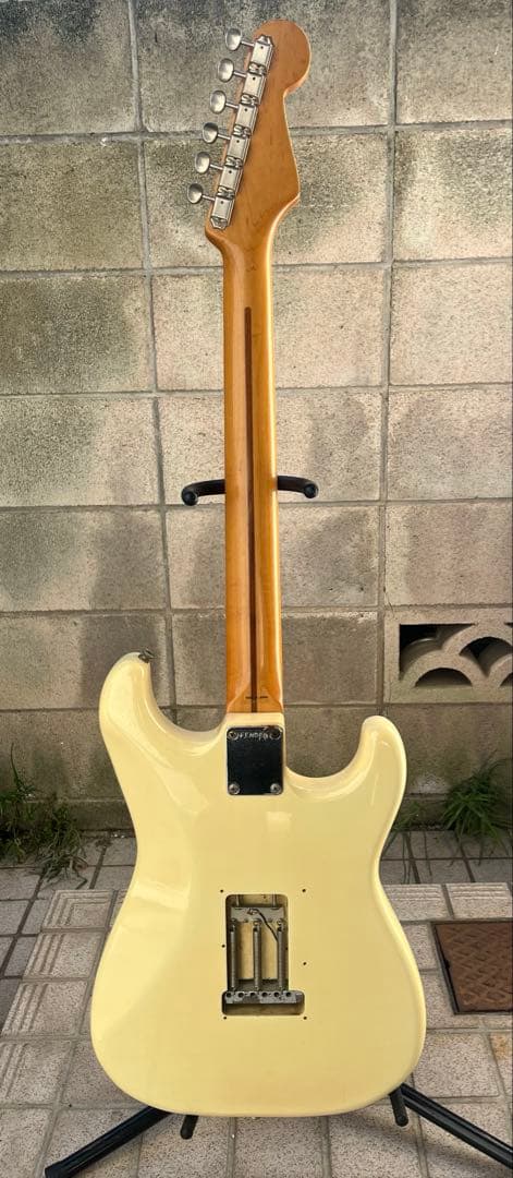 Fender Japan Stratocaster ST57 レフティEシリアル