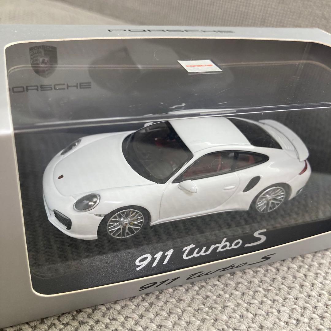 Porsche 911 Turbo S 1:43 スケールモデル ポルシェ 模型