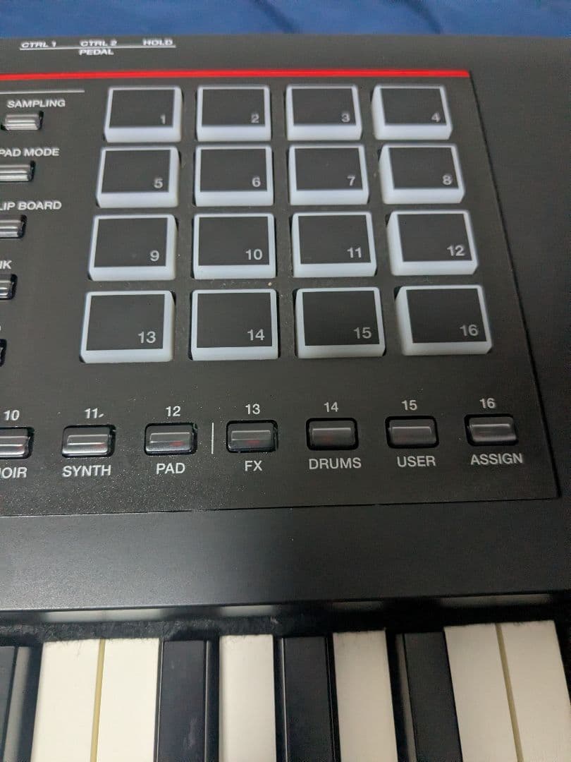 Roland fantom08 88鍵シンセサイザー