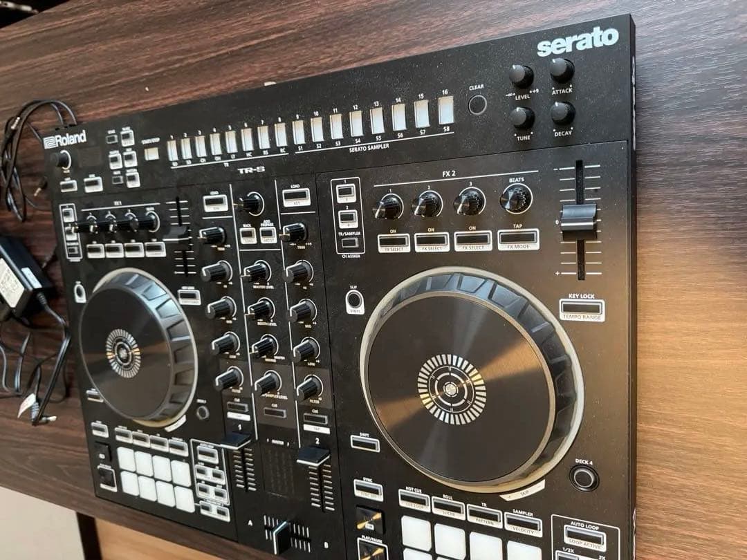 DJ-505 （Serato DJ pro付き）