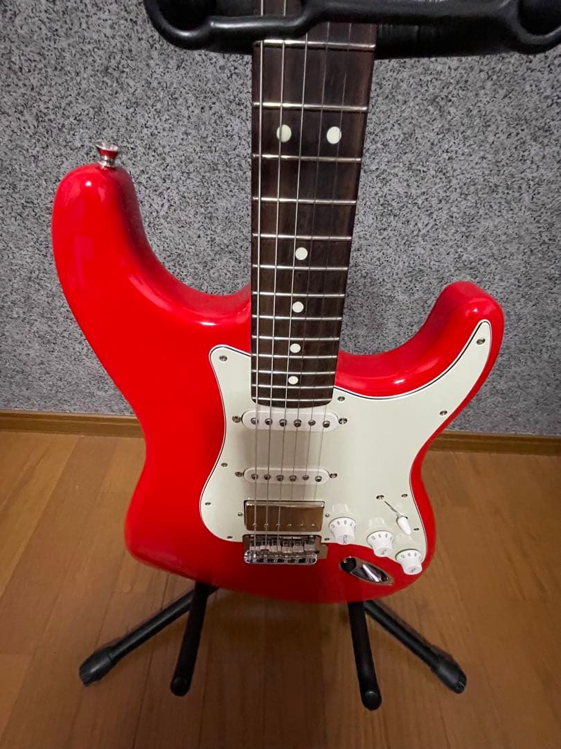 美品　フェンダー　Fender ストラト 2024 MIJ Hybrid II