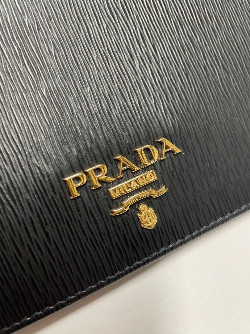 【美品】PRADAプラダ　パスポートケース　❤︎