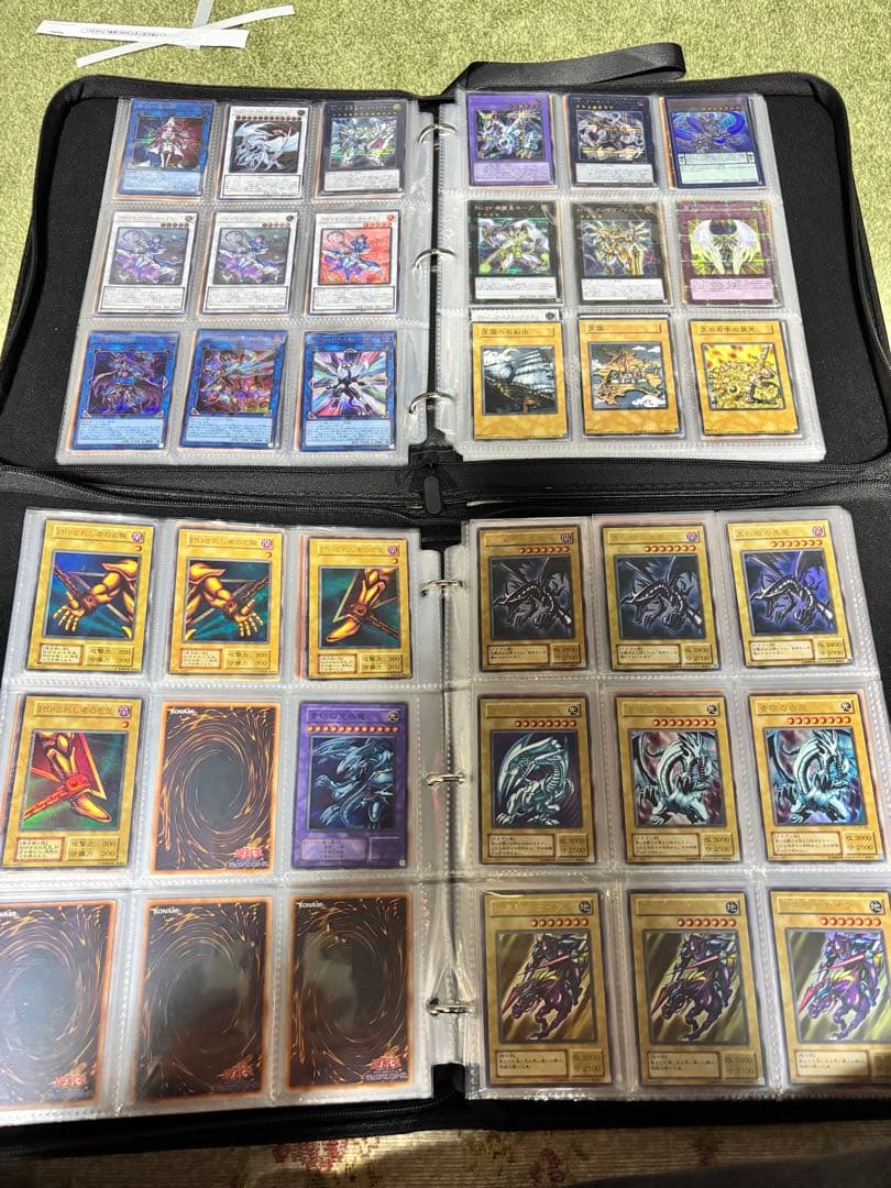 【遊戯王カード引退品】初期・レリーフ等８００枚以上　　2ファイル分　即購入大歓迎