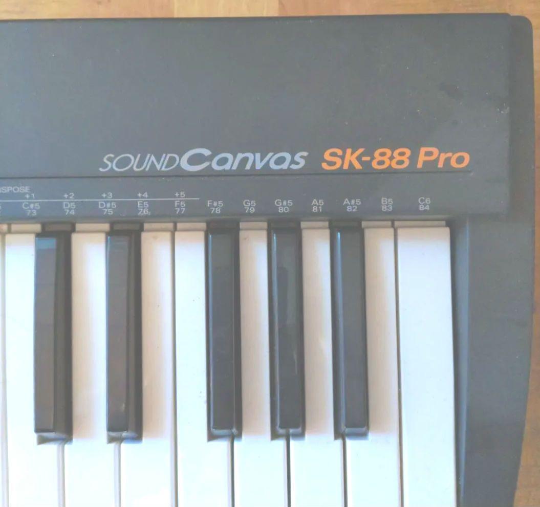 SOUNDCanvas SK-88 Pro 88鍵シンセサイザー
