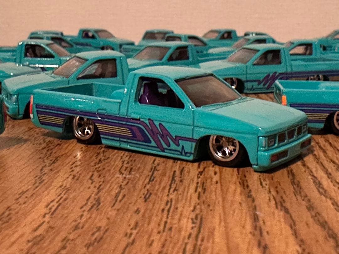 Hot Wheels NISSAN d21 25台セット ローライダー