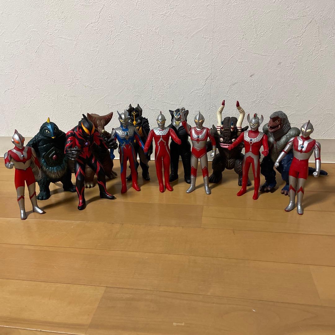 ウルトラマン　13体セット